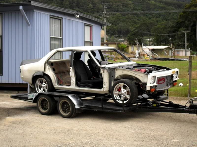 VZ Dash Conversion into LX Torana | Just Commodores